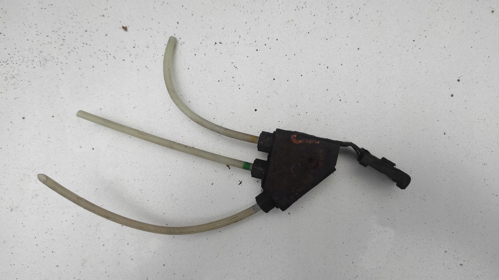 W211 ROZDZIELACZ TRÓJNIK AIRMATIC - 13996551756 - oficjalne archiwum ...