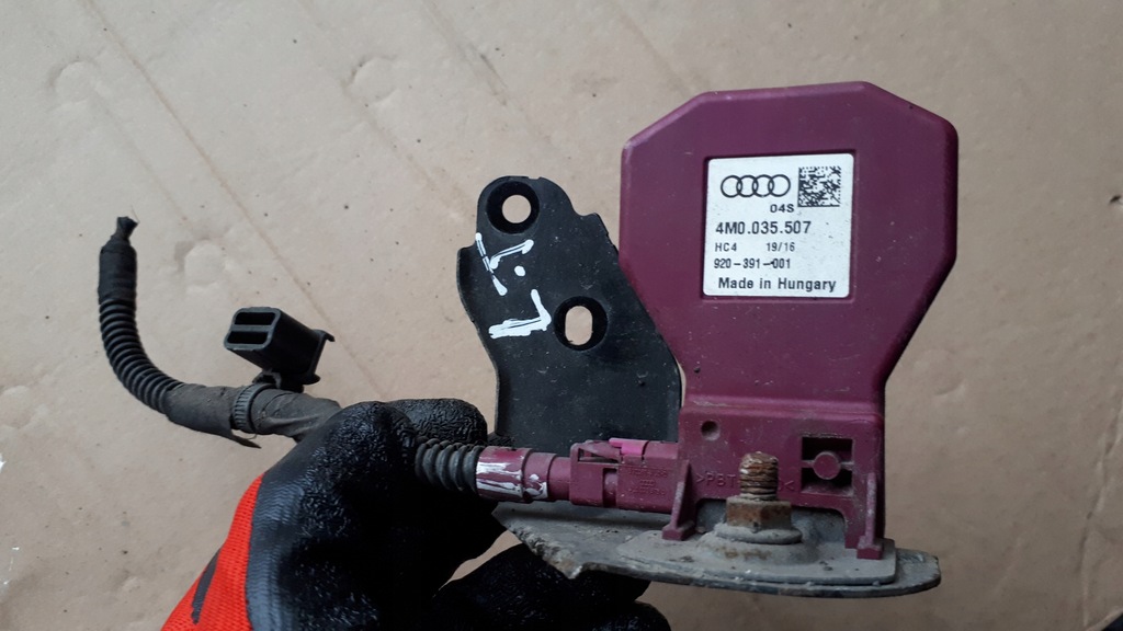 A4 B9 8W WZMACNIACZ ANTENY 4M0035507 A5 S5 - 13548845221 - oficjalne ...