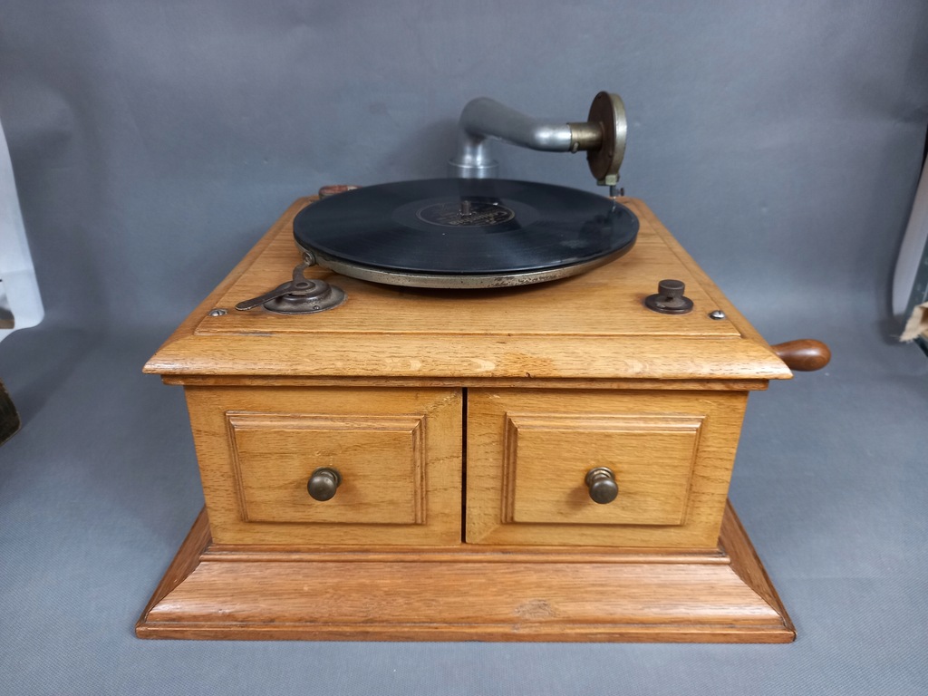 STARY SZWAJCARSKI PATEFON - 13097702244 - oficjalne archiwum Allegro