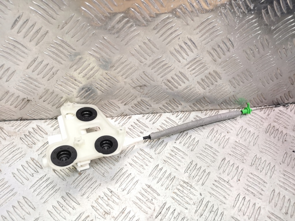 MERCEDES W205 SIŁOWNIK ZAMKA KLAPY A0999068600 - 8461290916 - oficjalne ...