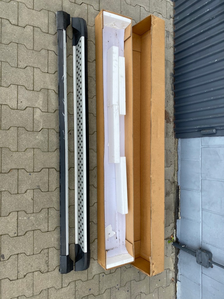 Dacia Duster II progi - 8201700147 - 9811059291 - oficjalne archiwum ...