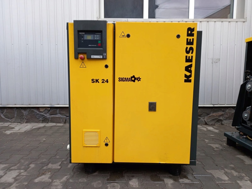 Kompresor śrubowy KAESER SK 24 15 KW 11 bar 2110lm - 11489097136 ...