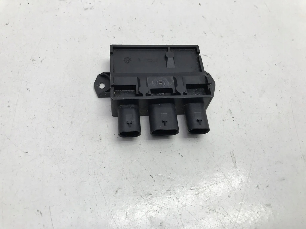 Volvo XC40 MODUŁ STEROWNIK OTWIERANIA ELEKTRYCZNEJ KLAPY BAGAŻNIKA ...