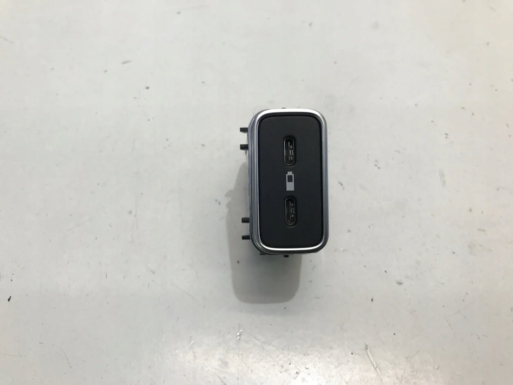 Mercedes GLE W167 167 GNIAZDO ŁADOWARKA PORT USB A1678205201 ...