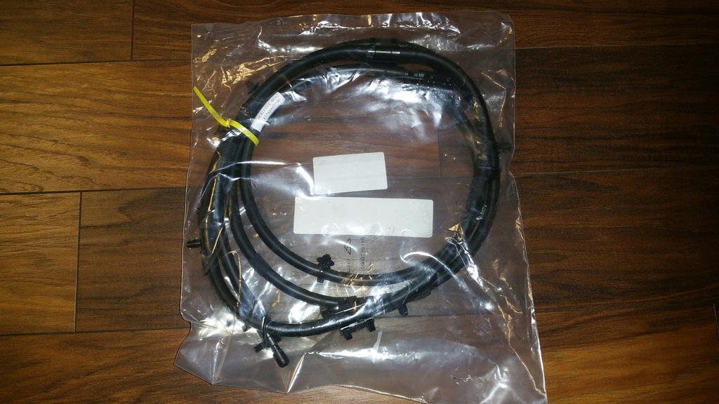 Wężyk spryskiwaczy A 1768600192 A CLA GLA - 10541883112 - oficjalne ...