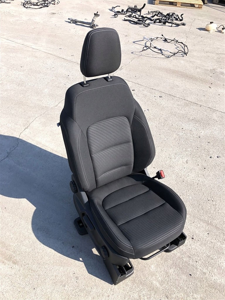 FOTEL PRZÓD PRAWY PASAŻERA FORD KUGA MK3 20-23R. - 13706428175 - oficjalne archiwum Allegro