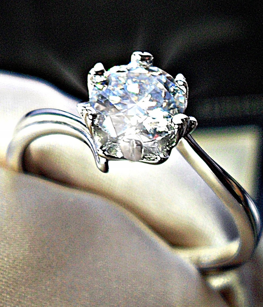 SOLITER BRYLANT 1CT P L A T Y N A PT 950 NAJWYŻSZĄ PRÓBA PLATYNY - 15022492230 - oficjalne ...