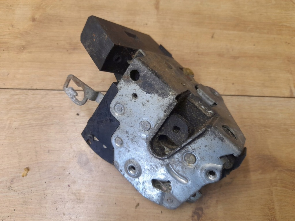 ZAMEK DRZWI PRZÓD LEWY BMW E36 - 15460678543 - oficjalne archiwum Allegro