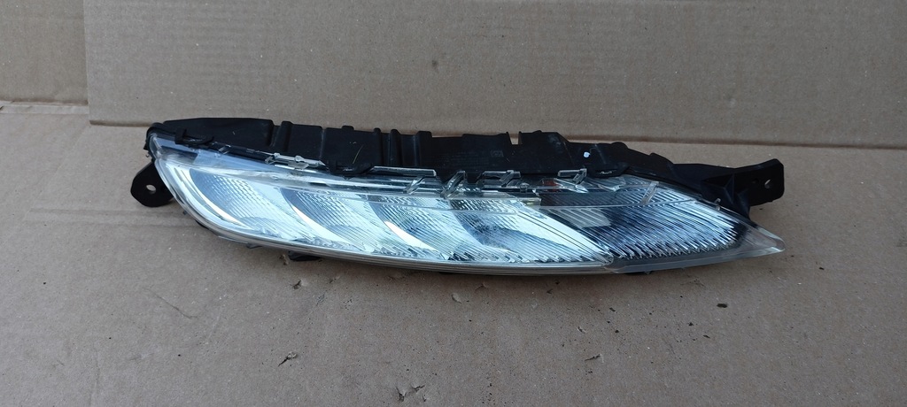 LAMPA LED DRL CITROEN C4 PICASSO II 2 9822653680 - 12319165836 ...