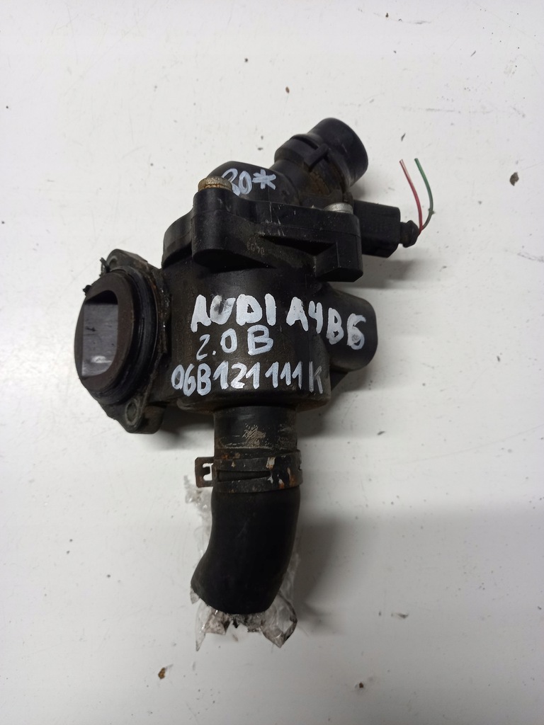 TERMOSTAT AUDI A4 B6 2.0 B 06B121111K - 12810554536 - oficjalne archiwum Allegro
