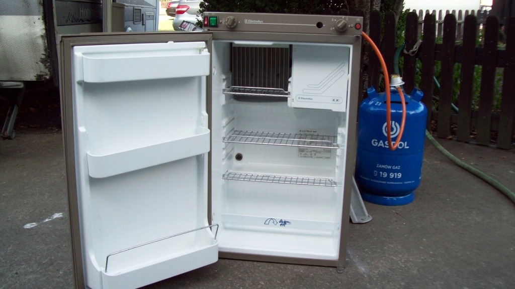 Lodówka electrolux 12 V,GAZ 230 Volt Kamper - 8174679447 - oficjalne ... Lodówka electrolux 12 V,GAZ 230 Volt Kamper - 8174679447 - oficjalne ...