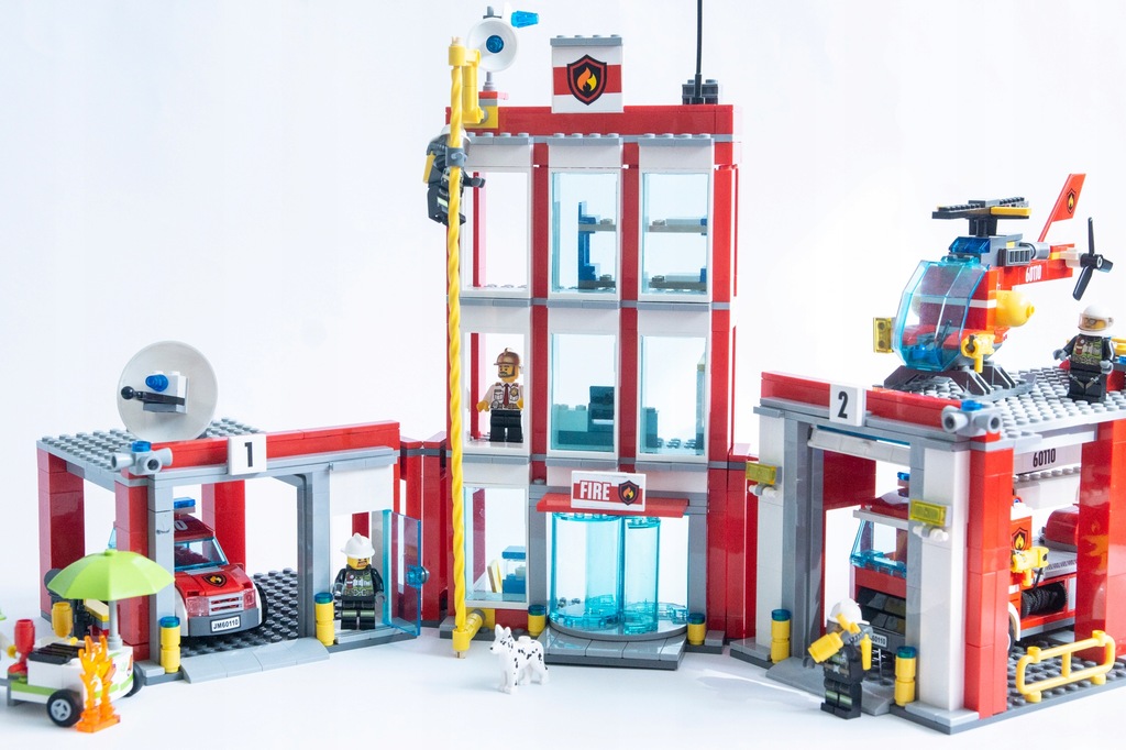 LEGO City 60110 Remiza strażacka - 12337875856 - oficjalne archiwum Allegro