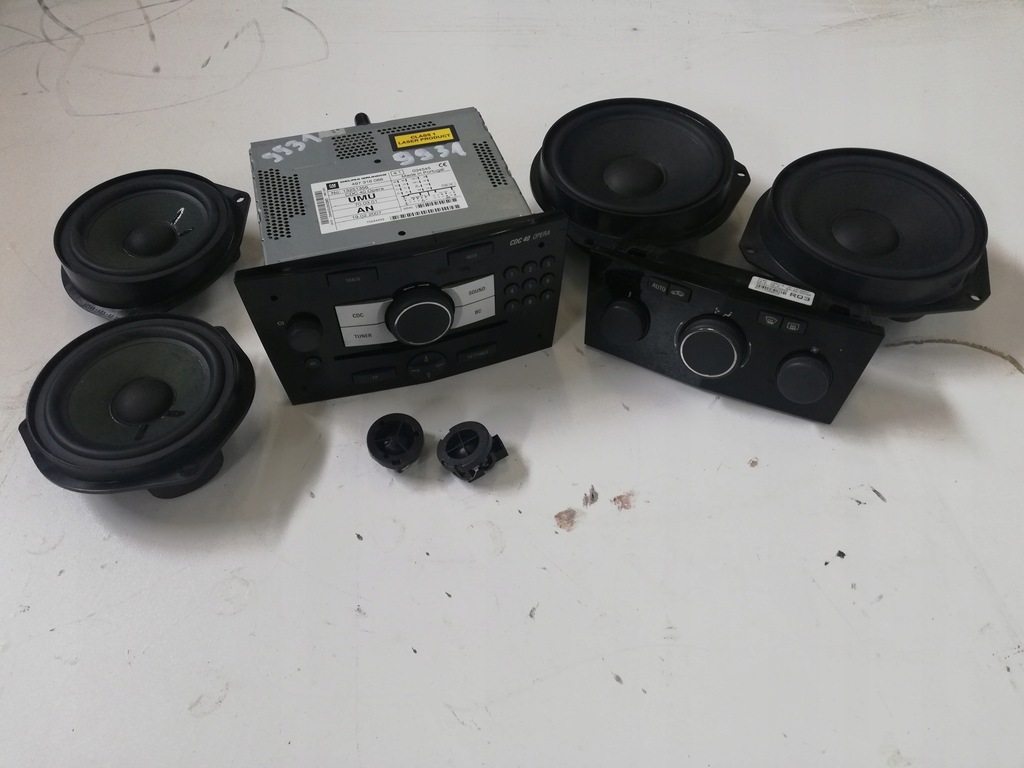 RADIO CDC40 OPERA OPEL ASTRA H ZAFIRA B + GŁOŚNIKI - 8130926419 ...