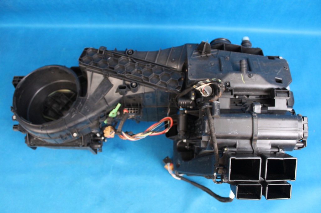 SKODA YETI LIFT NAGRZEWNICA KOMBAJN EUROPA 15R - 12103641593 ...