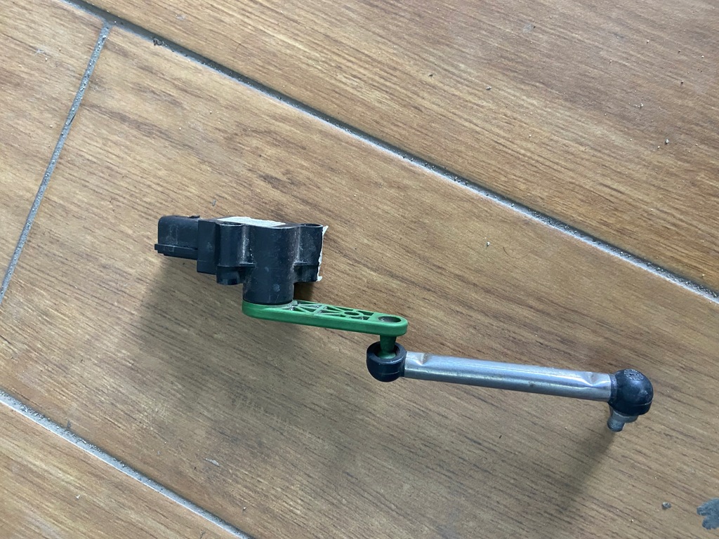 CZUJNIK POZIOMOWANIA ŚWIATEŁ PORSCHE 911 991 - 12345308410 - oficjalne ...