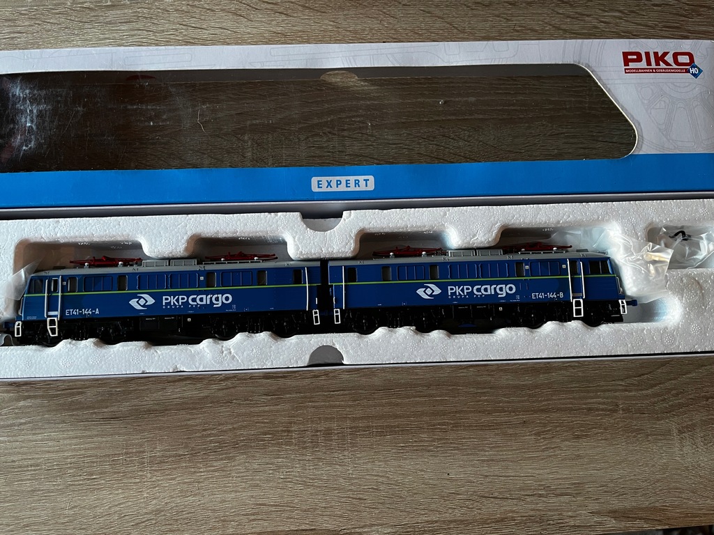 PIKO 96370 LOKOMOTYWA ET41-144 PKP CARGO - 12720207060 - oficjalne archiwum Allegro