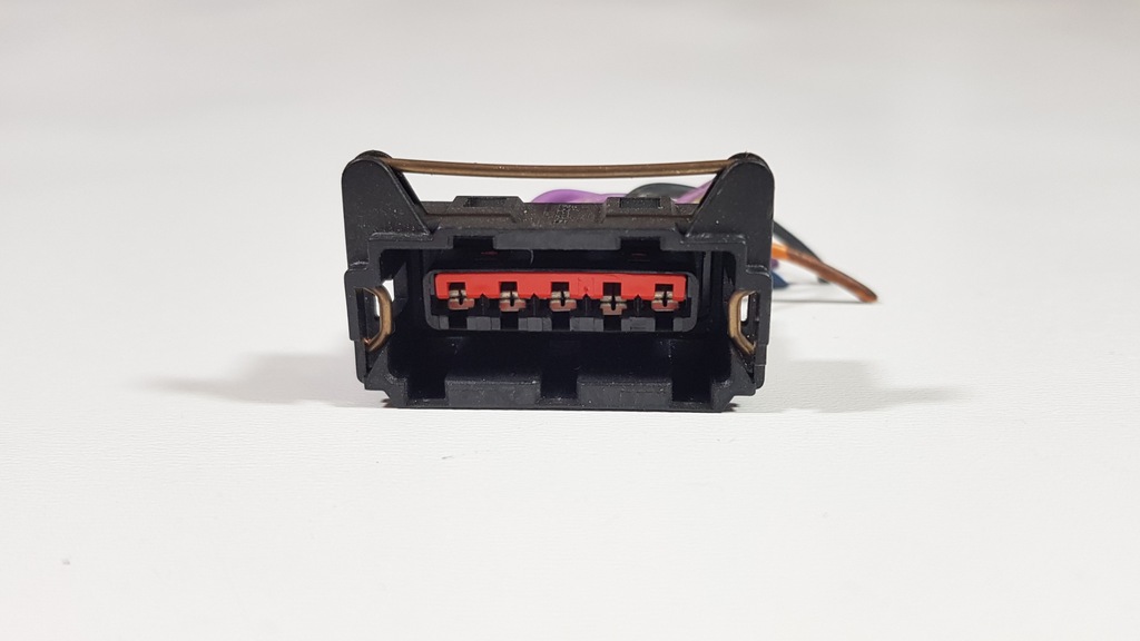 KOSTKA WTYCZKA WTYK LAMPY TYLNEJ FORD KA I 1 MK1 - 10862183929 - oficjalne archiwum Allegro