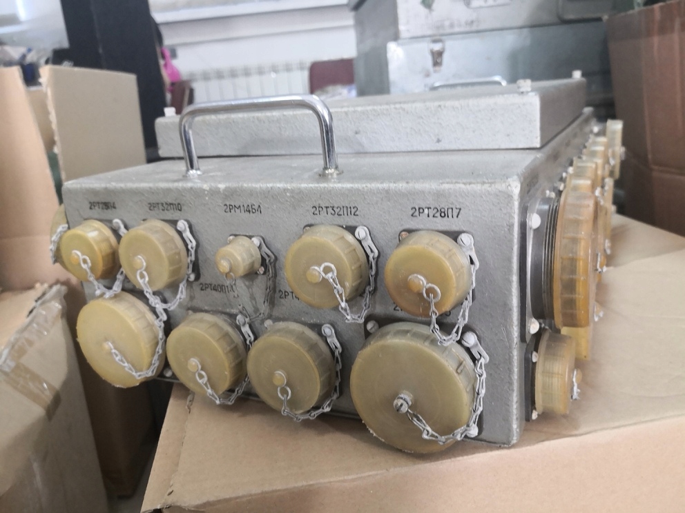 Rozdzielacz sygnałów 2P25 radiostacja wojsko - 8823679101 - oficjalne ...