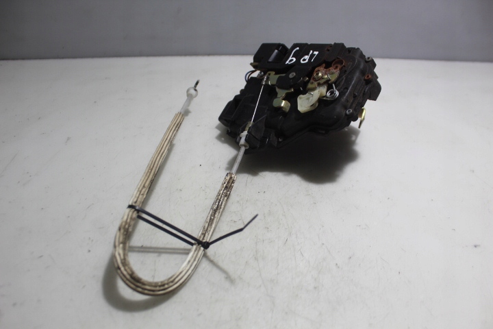 ZAMEK LEWY PRZÓD DRZWI AUDI A6 C5 - 13614639986 - oficjalne archiwum Allegro