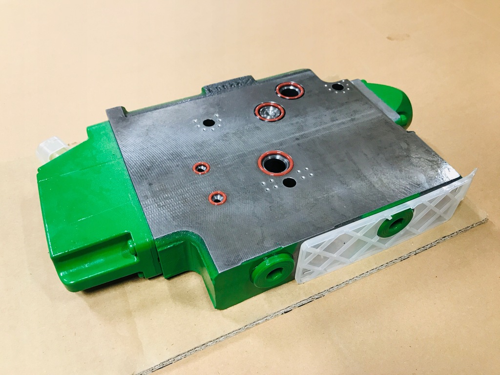 SEKCJA HYDRAULICZNA - BLOK JOHN DEERE RE308284 - 10144573804 ...