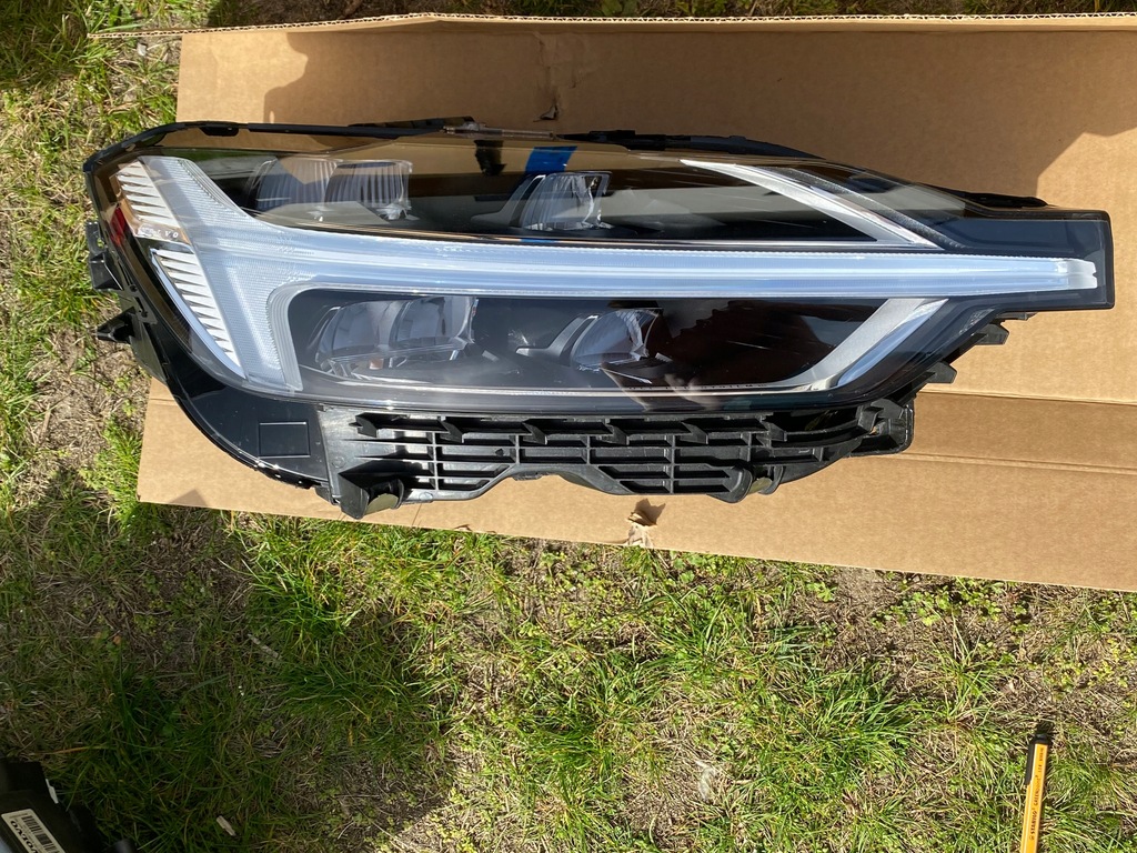 VOLVO XC60 II FULL LED LAMPA Prawa PRZÓD REFLEKTOR - 15399109446 ...