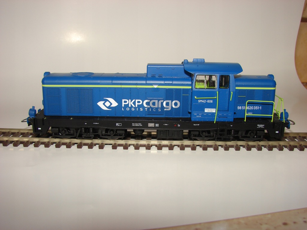 HO- LOKOMOTYWA SPALINOWA SM 42 PKP CARGO PIKO - 12640828148 - oficjalne archiwum Allegro