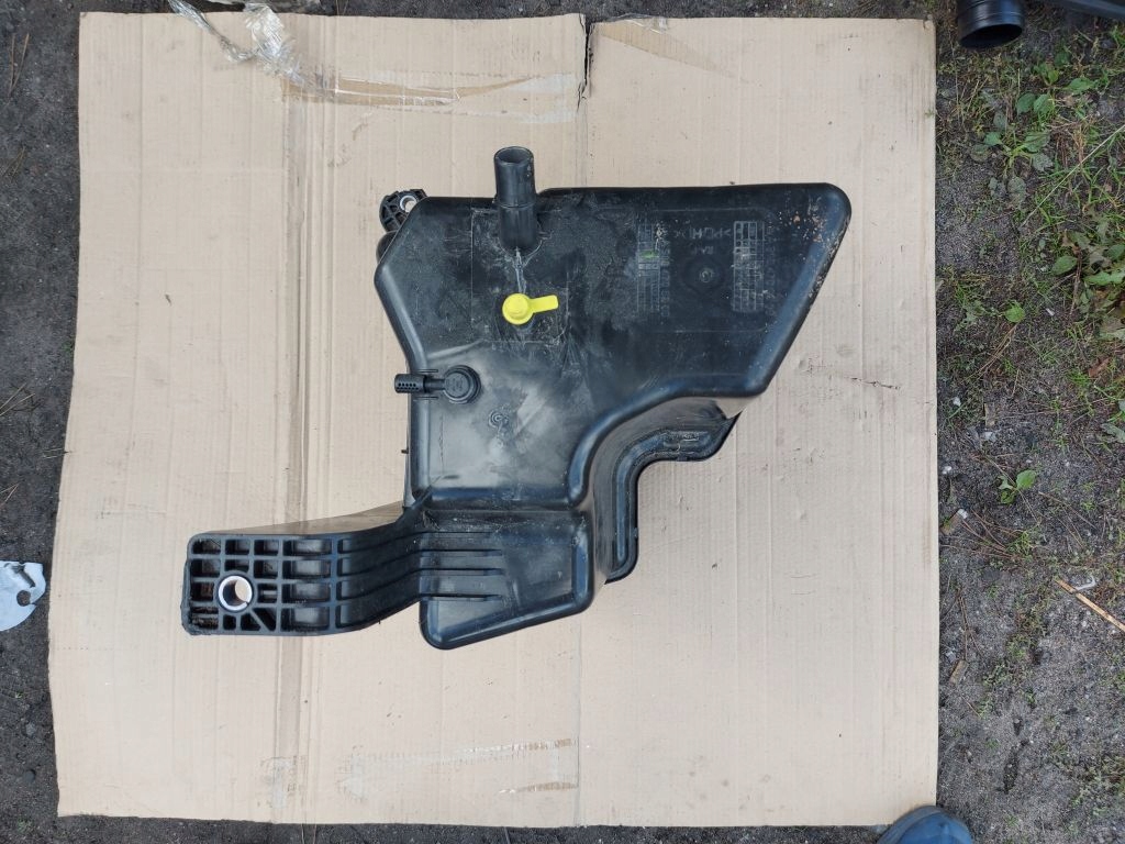 ZBIORNIK ADBLUE MERCEDES SPRINTER W910 W907 907 - 12664896756 - oficjalne archiwum Allegro