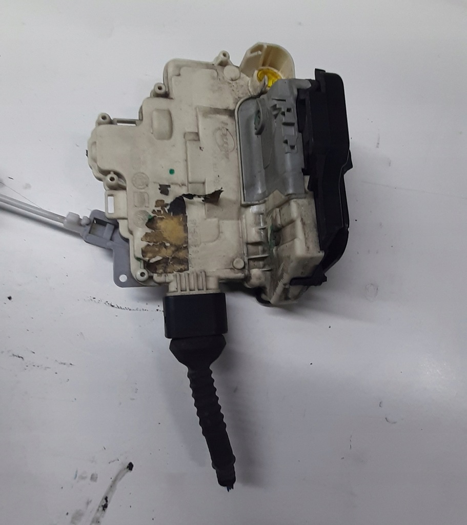 ZAMEK DRZWI LEWY PRZÓD AUDI A3/8P EUR 9 PIN - 12945141344 - oficjalne archiwum Allegro