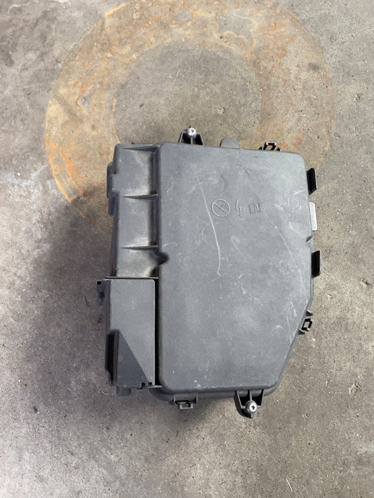 MERCEDES A 177 SKRZYNKA BEZPIECZNIKÓW 2475407700 - 13162810894 ...