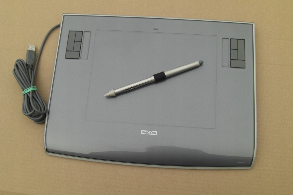 TABLET GRAFICZNY WACOM INTUOS 3 PTZ-630 - 7487634402 - oficjalne ...