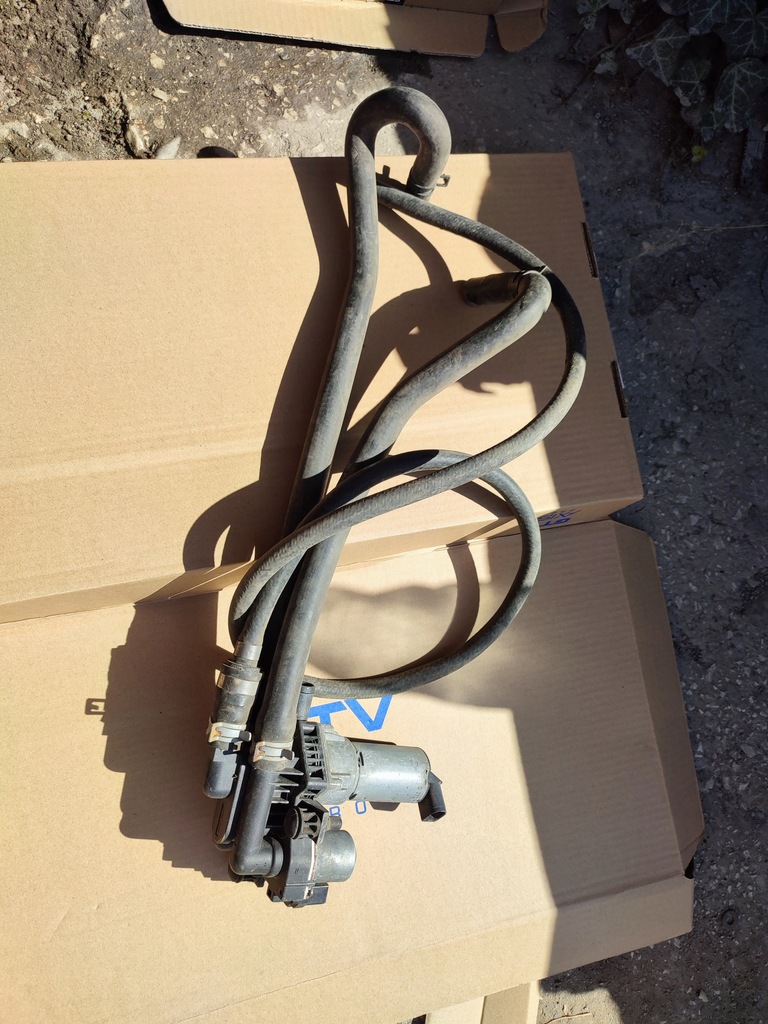 ELEKTROZAWÓR WODY MERCEDES w220 2208300084 - 14310214772 - oficjalne ...