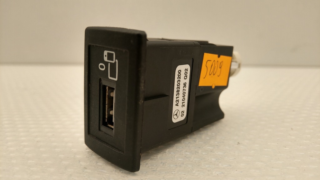 MERCEDES W213 MODUŁ PORT USB A2138203200 - 12360986998 - oficjalne ...