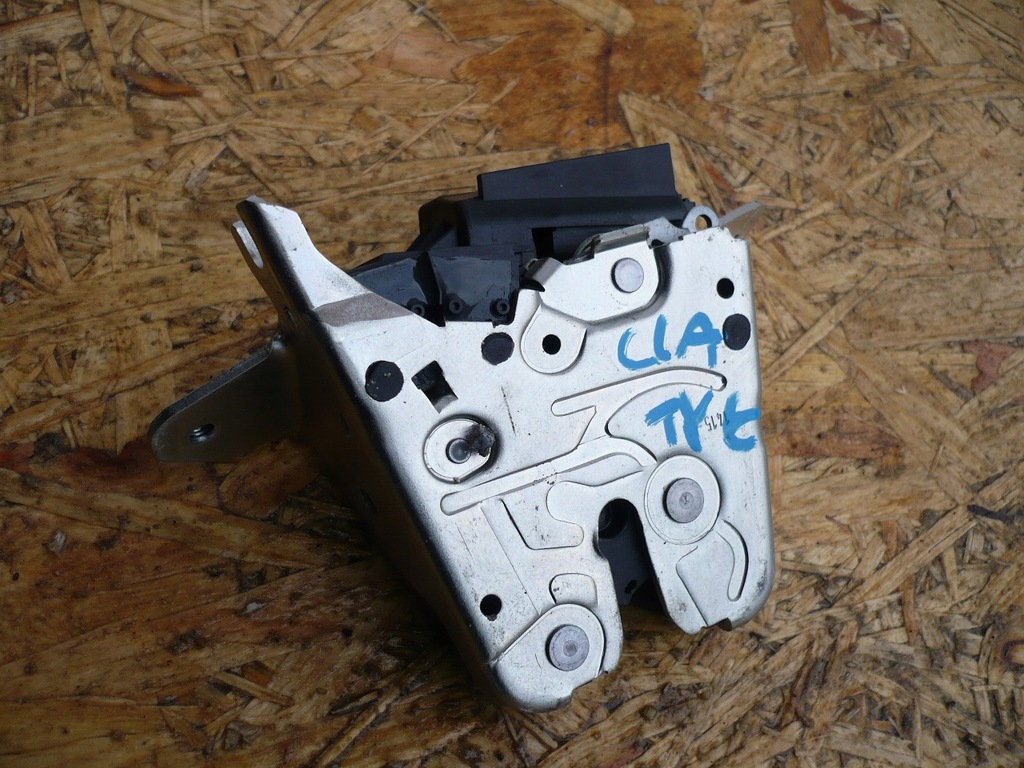 MERCEDES W117 CLA GLE COUPE ZAMEK KLAPY TYŁ - 13158138765 - oficjalne ...