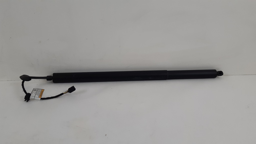 VOLVO XC40 SIŁOWNIK KLAPY BAGAŻNIKA PRAWY 31479593 - 14405221771 ...