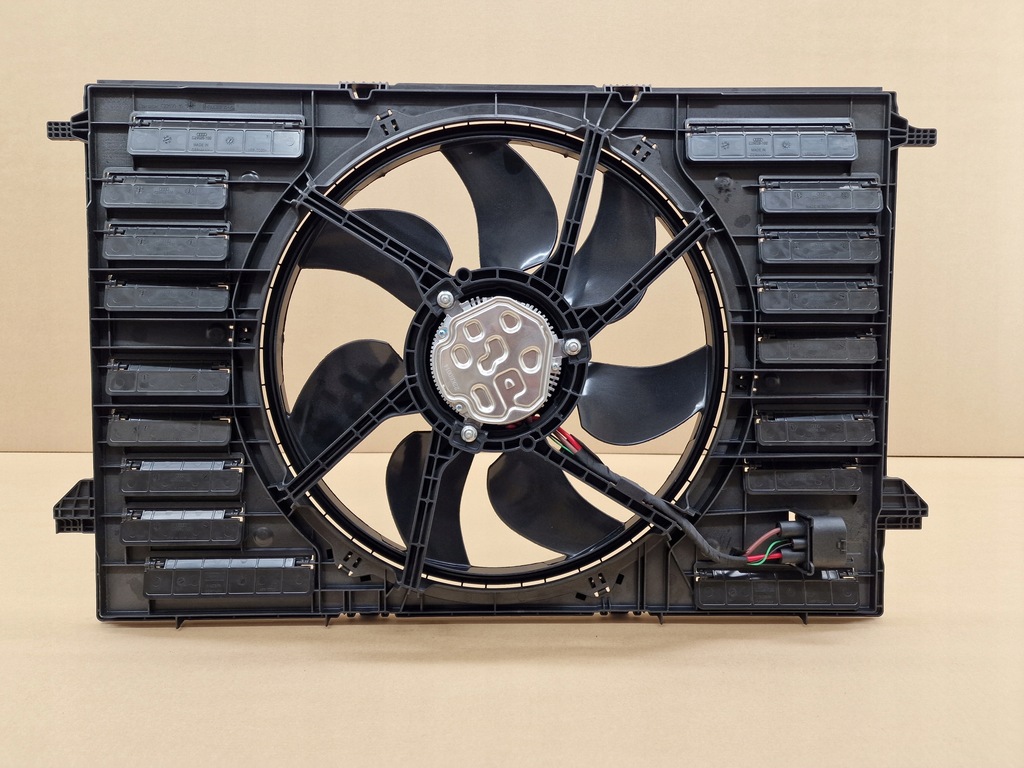 WENTYLATOR AUDI A4 B9 8W A5 F5 A6 A7 4K C8 Q5 80A - 13507836426 ...