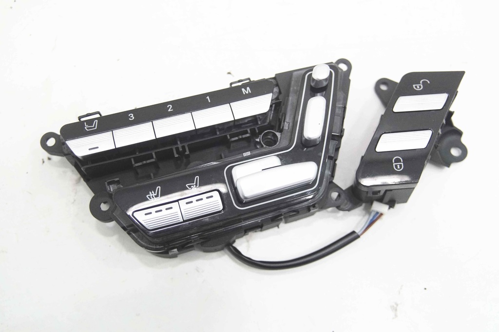 PANEL STEROWANIA FOTELEM PRAWYM MERCEDES W221 - 13311972002 - oficjalne ...