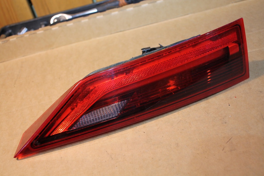VOLVO V90 V90CC LAMPKA LAMPA W KLAPĘ TYŁ TYLNA LEWA 31656787 ...