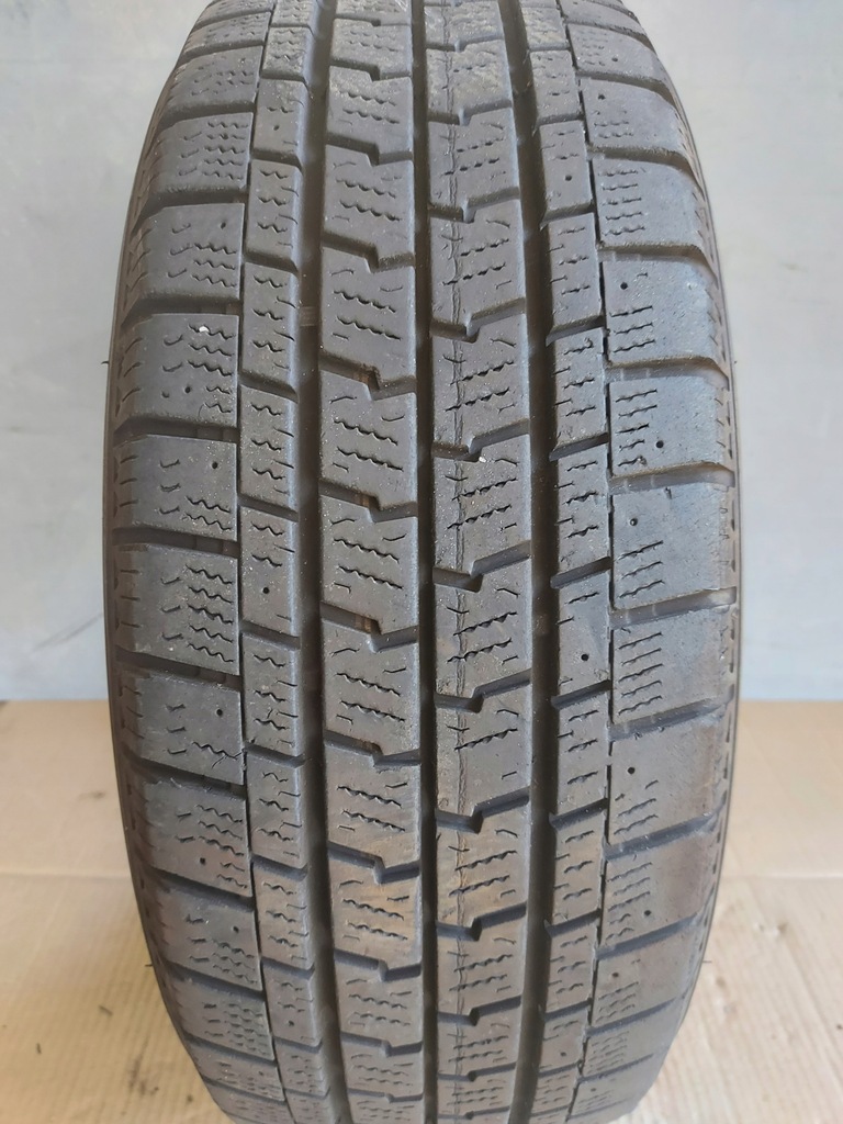 OPONA GOODYEAR 215/65/15 C 215/65R15C - 12742374446 - oficjalne ...