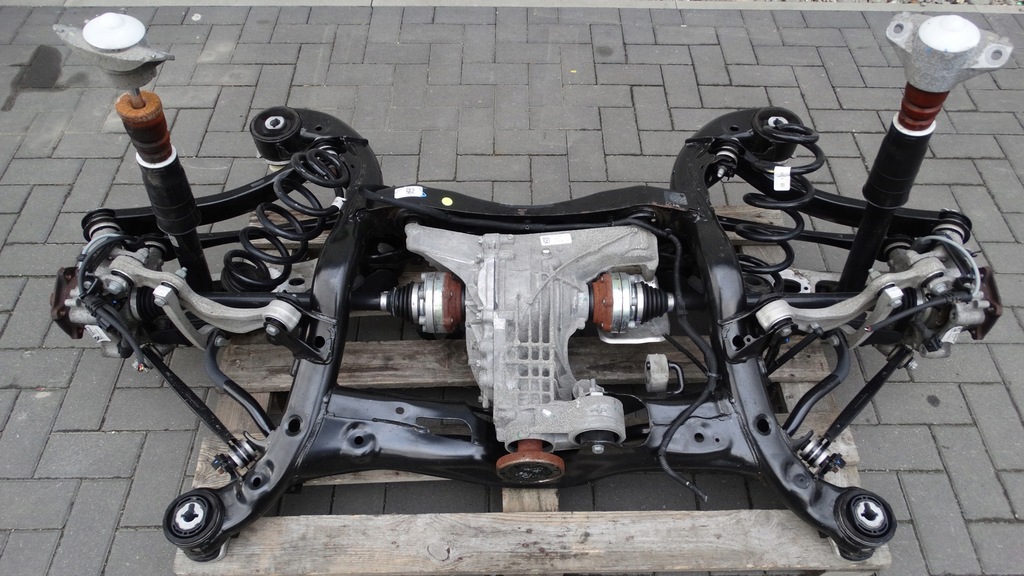 AUDI Q5 80A 4X4 ZWROTNICA WAHACZE AMORTYZATOR TYŁ - 14272127090 ...