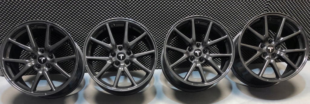 tesla 3 felgi komplet oryginał super stan - 12167018992 - oficjalne ...