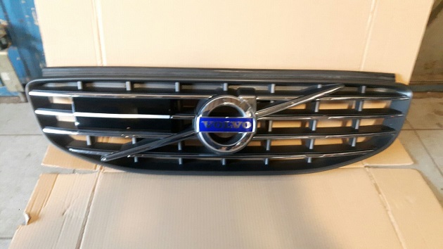 GRILL VOLVO XC60 LIFT ORYGINAŁ RADAR 31333833 - 7558852172 - oficjalne ...