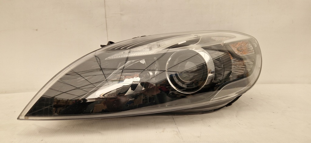 VOLVO V40 II 2 XC40 II XENON LAMPA PRZEDNIA LEWA - 13580327554 ...