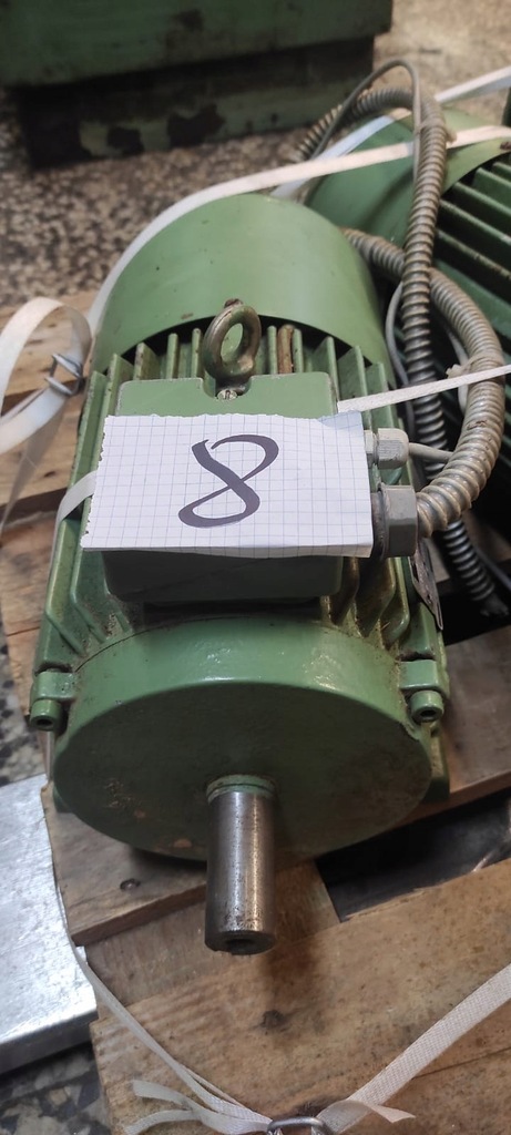 SILNIK ELEKTRYCZNY 4kW 380V 2880obr 3fazowy - 13115678874 - oficjalne archiwum Allegro