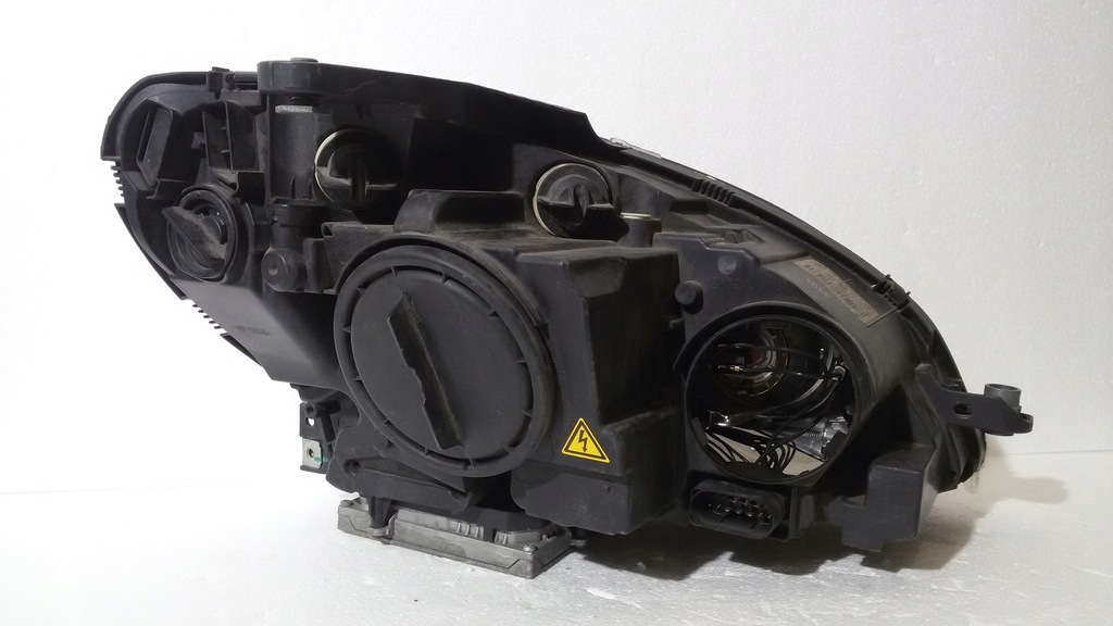 LAMPA MERCEDES C W204 A2048209061 BI-XENON LEWA - 7855569323 - oficjalne archiwum Allegro
