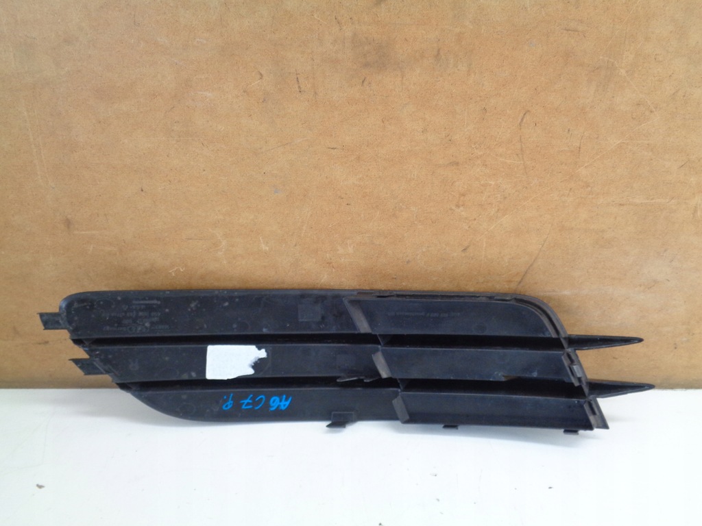 Audi A6 C7 kratka zderzaka prawa 4G0807682 - 12222026694 - oficjalne ...
