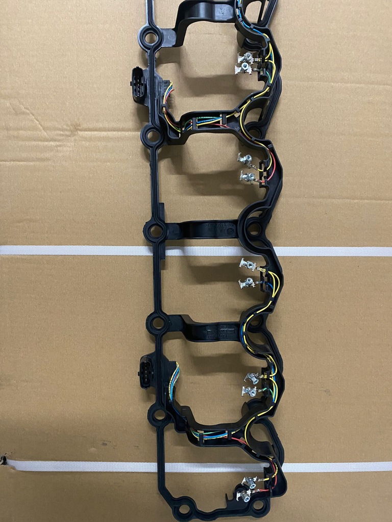 04515843 Uszczelka pokrywy zaworów FENDT DEUTZ - 11508904469 ...