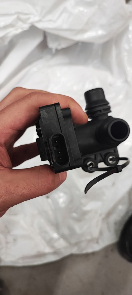 ZAWÓR WODY PRZEŁĄCZAJĄCY A0005061200 - 12911766000 - oficjalne archiwum ...