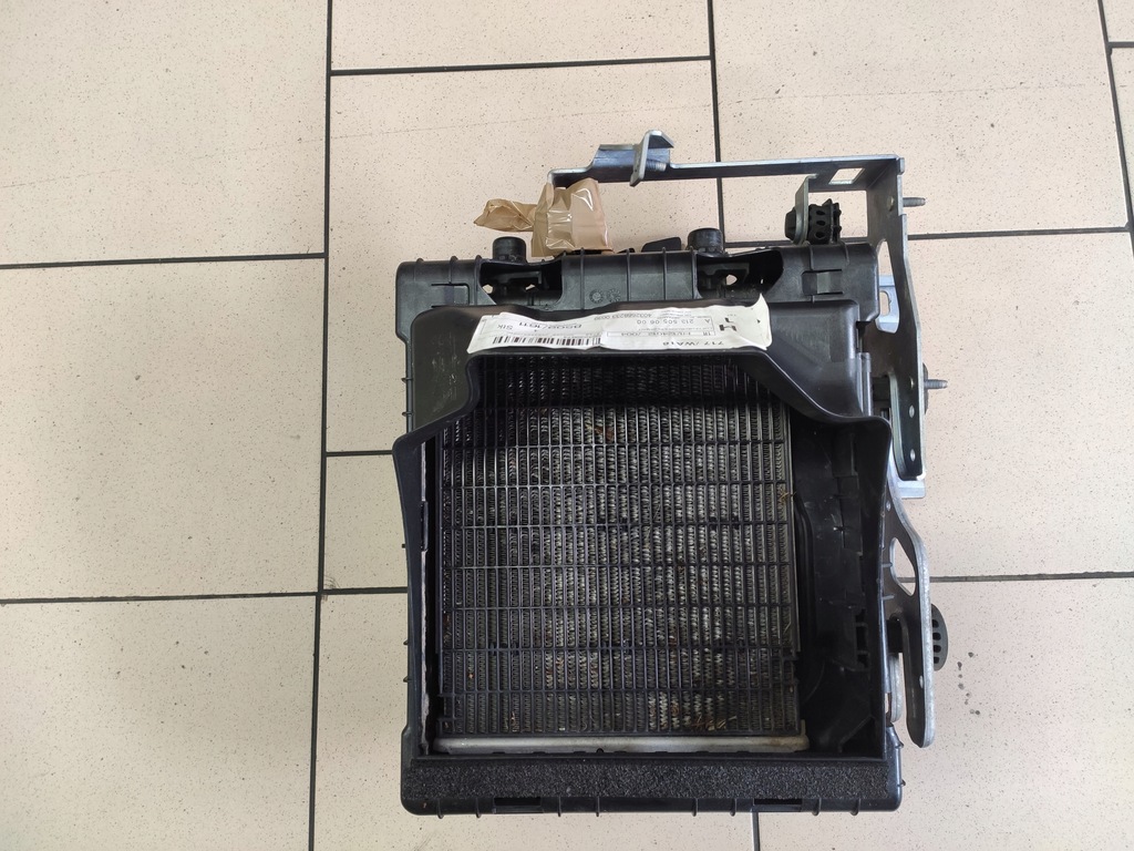 MERCEDES W213 S213 CHŁODNICA WODY A0995005800 - 13306198387 - oficjalne ...