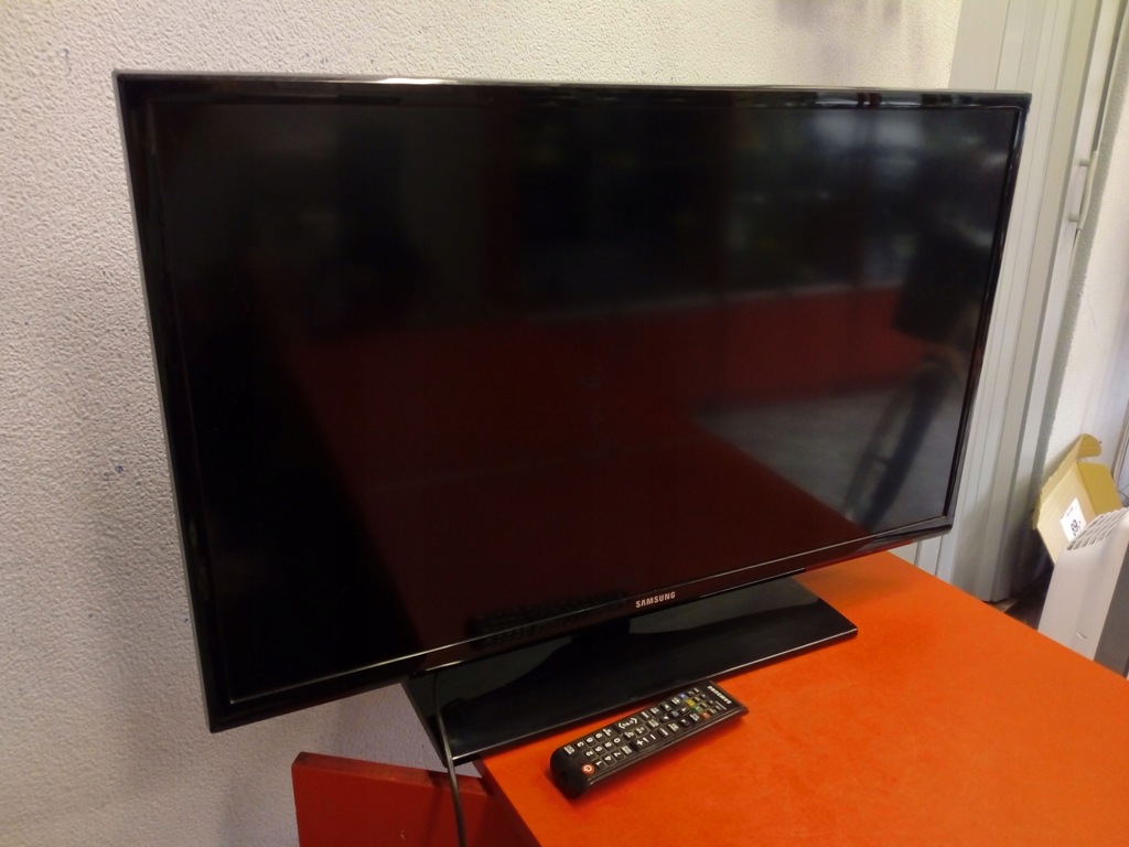 Telewizor LED Samsung UE32EH4003W 32" HD Ready - 14013619240 ...