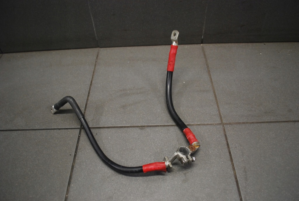 KLEMA PLUSOWA AUDI A8 D3 4E0971225F - 12105248617 - oficjalne archiwum ...